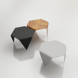 3D Trienna table by Artek